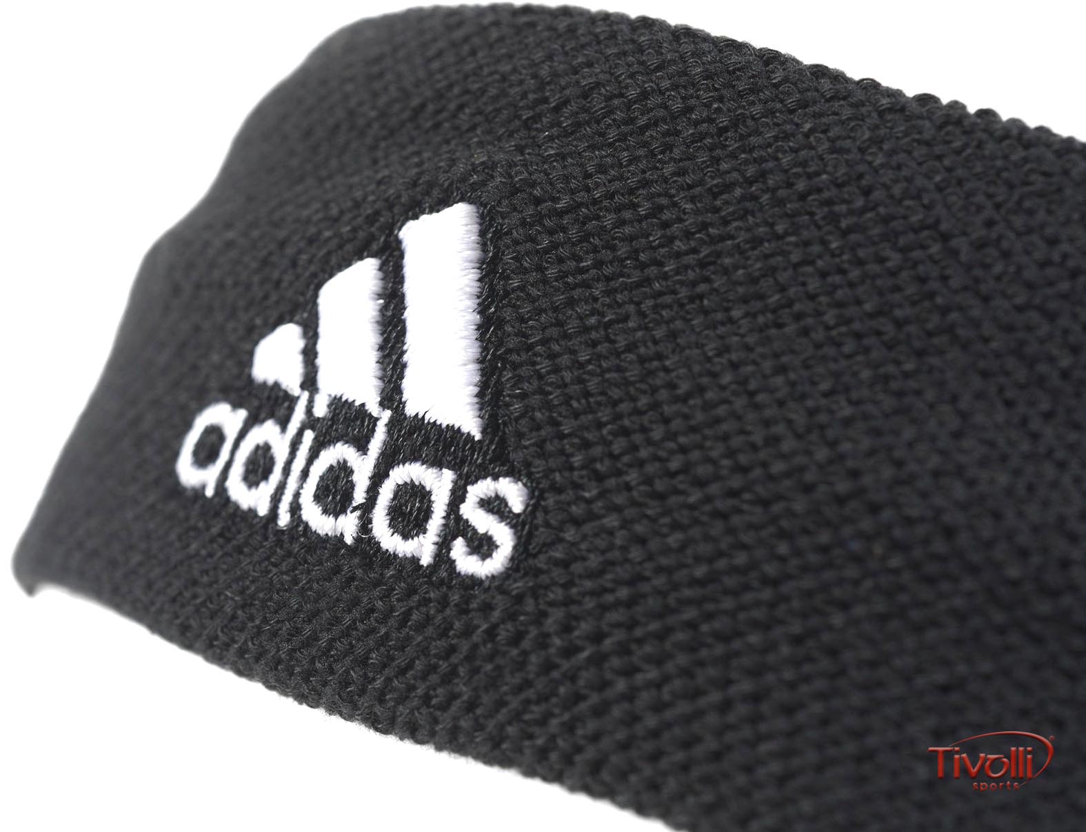 Testeira Adidas > >