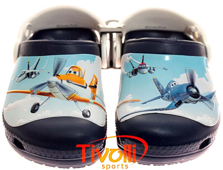 Crocs CC Planes Clog > Aviões - Azul Marinho e Branco >